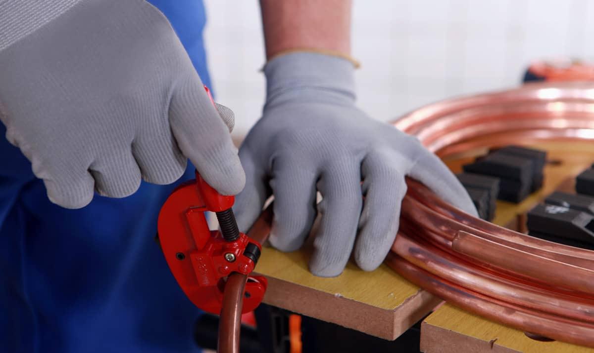 Cut Resistant Glove Levels: Comparing ANSI and EN 388 Ratings